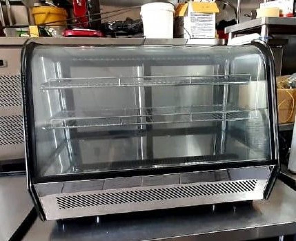 BERJAYA Table Top Display Cooler (USED) • Murah Kitchen Marketplace ...
