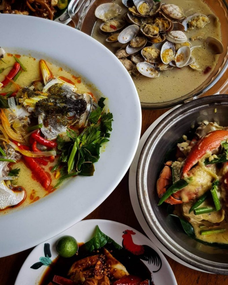 Subang Seafood Restaurant (Opposite Subang Airport) • Murah Kitchen ...