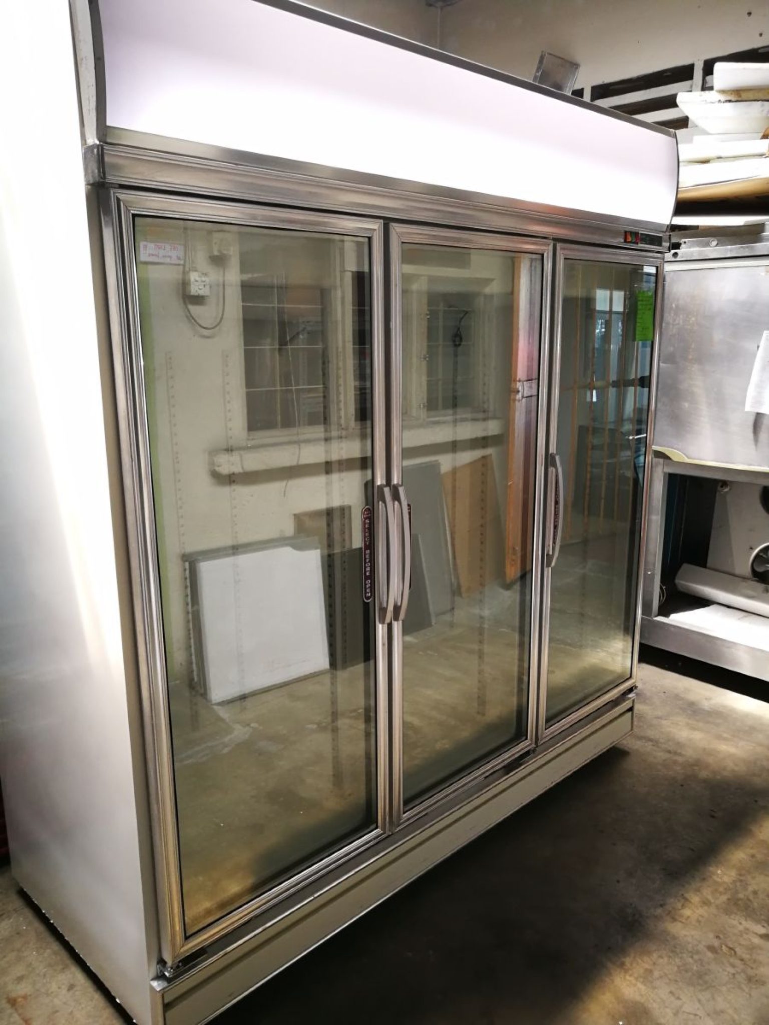 SOLD! Taiwan Linden 3 Glass Door Display Chiller • Murah Kitchen ...